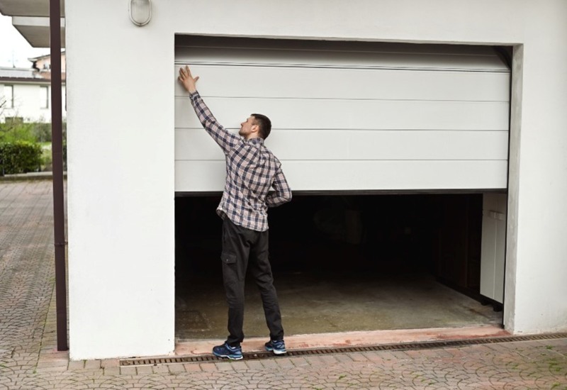 6 Common Garage Door Problems and What to Do About Them